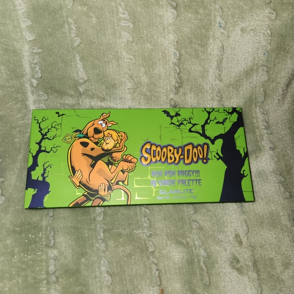 Glamlite | Makeup | Glamlite X Scoobydoo Pan Eye Shadow Pallet Ruhroh ...